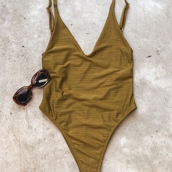 l*space | Swim | Lspace Shorebreak Texture One Piece Swimsuit 2 Nwot ...